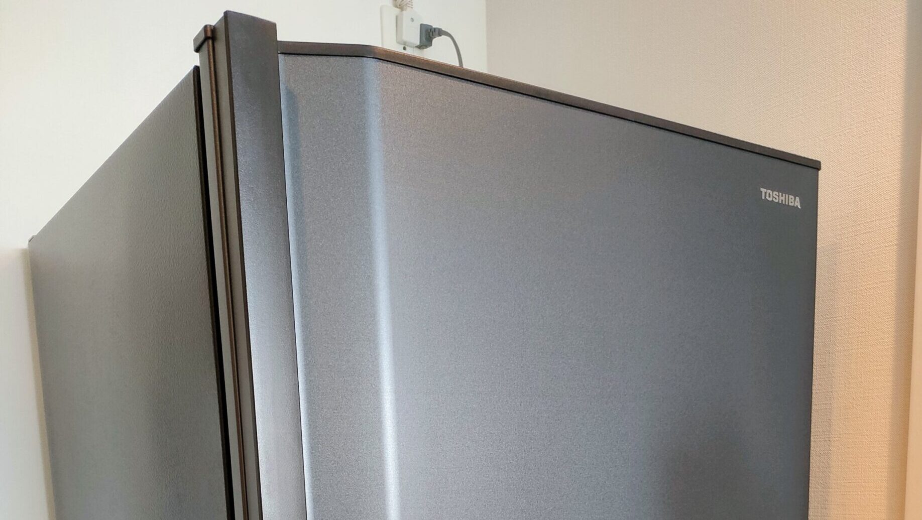 冷蔵庫のアイスが溶けるので、新しいの購入しました!東芝冷蔵庫 冷蔵庫のアイスが溶けるので、新しいの購入しました!東芝冷蔵庫